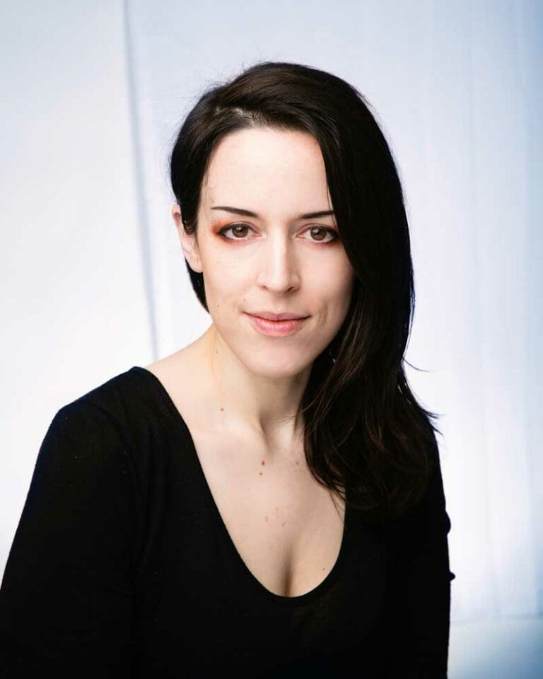 Paula Deegan | Surrey Family, Child & Headshot Photographer